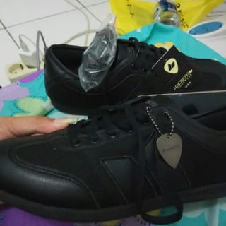 Macbeth Brighton Black/ Black | Indo4ward